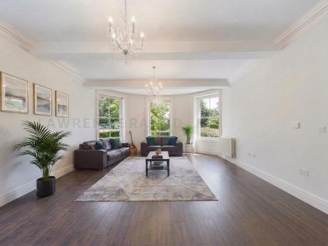 Royal Quay, Harefield, UB9 2 bed flat to rent £2,000 pcm £462 pw