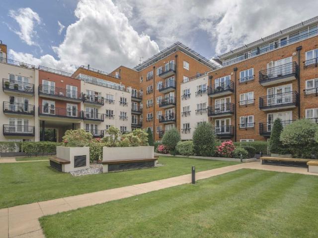 Royal Quarter, Kingston Upon Thames KT2, 2 bed flat to rent, £1,900 pcm | PrimeLocation