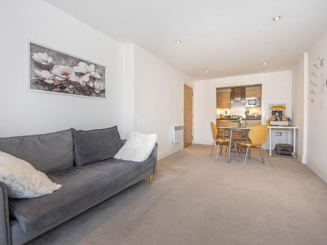 Royal Quarter, Seven Kings Way, Kingston Upon Thames KT2, 1 bed flat to rent, £1,895 pcm | PrimeLocation