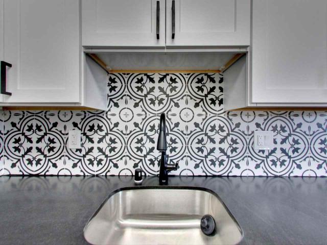 ROYALE APARTMENTS 1 Bedroom Apartment for Rent at 14433 Bancroft Ave, San Leandro, CA 94578 Upper Bal