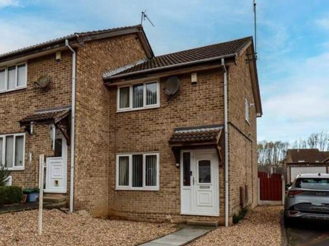 Roydfield Drive, Sheffield, 2 Bedroom End