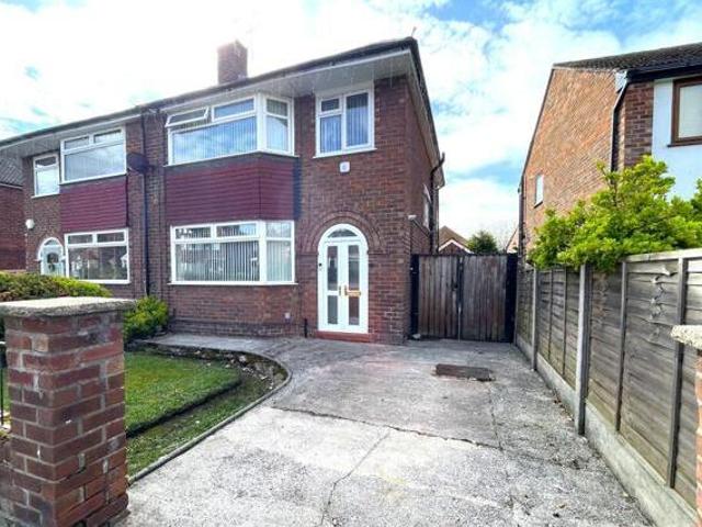 Royle Green Road, Northenden, 3 Bedroom Semi detached