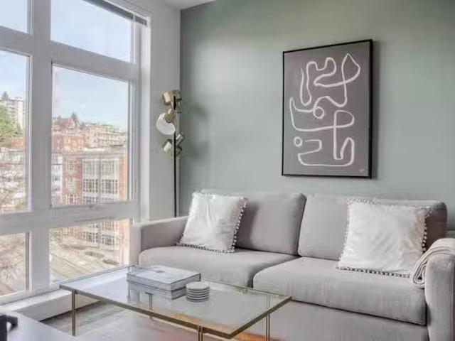 Roystone, 5 W Roy St, Lower Queen Anne 1 Bedroom 1 Bath