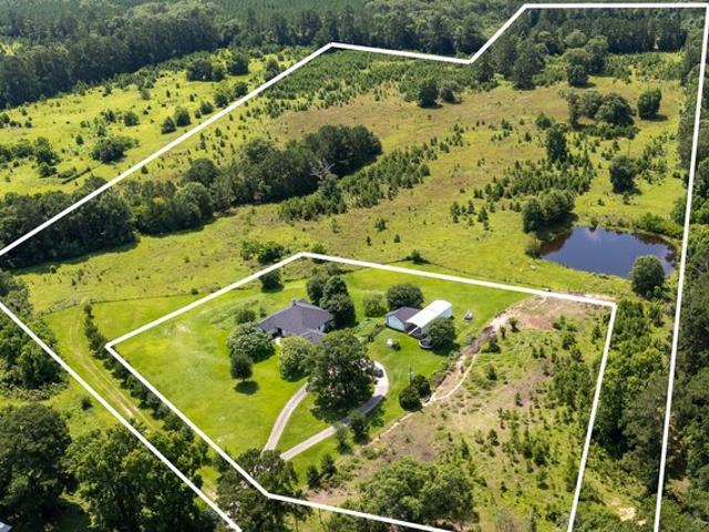 Rl Moffett St, Goodrich, TX 77335