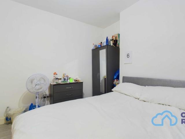 RM6 Halley Road | Newham | London | E12 6UE