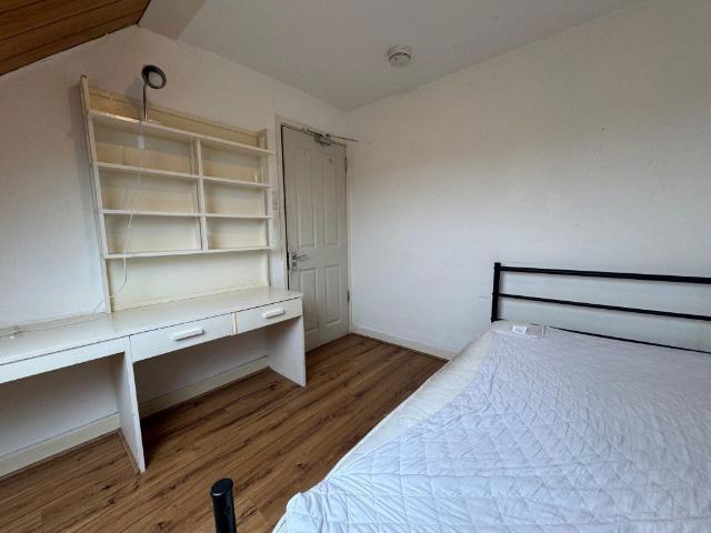 Rm 8, 59 Monument Street PE1, Room to rent, £480 pcm | PrimeLocation