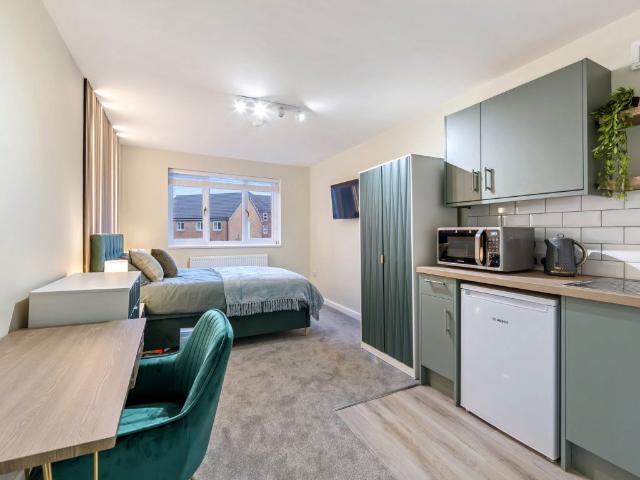Rm 3, Aldermans Drive PE3, Room to rent, £780 pcm | PrimeLocation