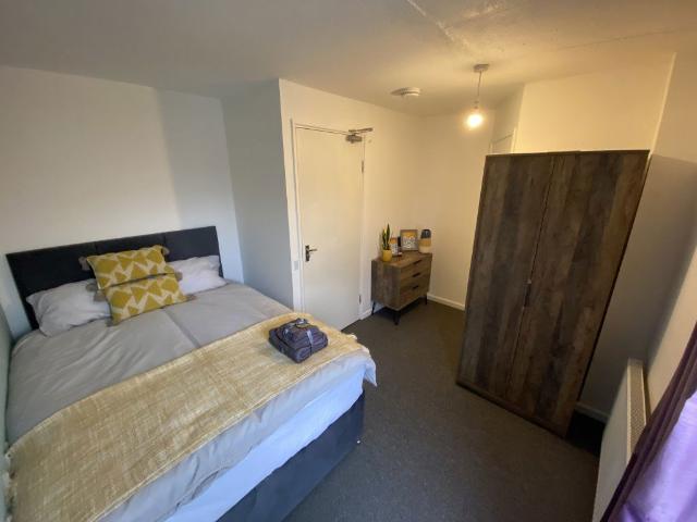 Rm 3, Bringhurst, Orton Goldhay, Peterborough PE2, Room to rent, £525 pcm | PrimeLocation