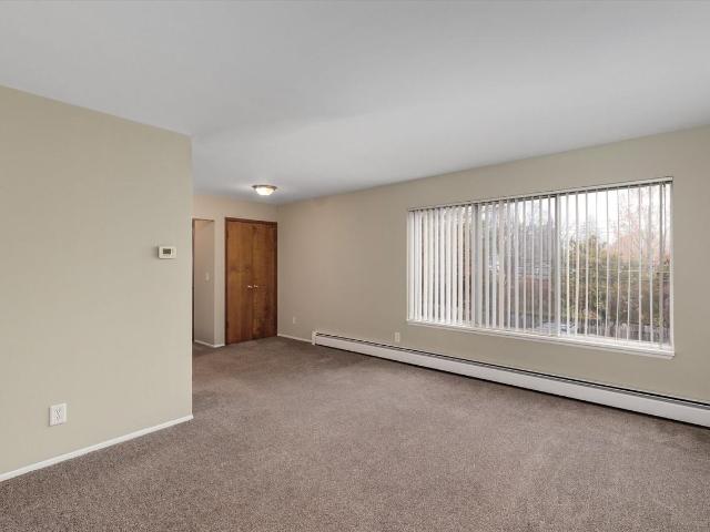 RMSA MAPLESIDE APARTMENTS 1 Bedroom Apartment for Rent at 2567 E Maple Rd, Birmingham, MI 48009