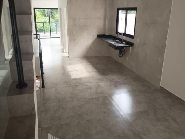 RR10444 Casa 178m² CONDOMÍNIO NOVA JAGUARI OPORTUNIDADE 3 Suítes 3 Vagas S