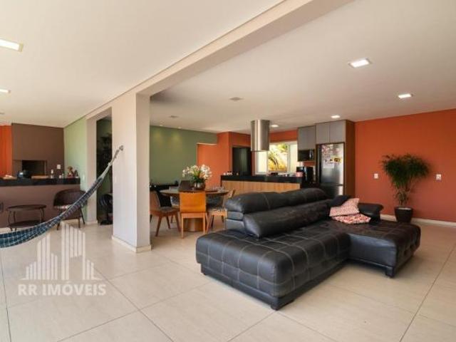 RR10538 Casa 280m² CONDOMÍNIO VALVILLE I OPORTUNIDADE 3 Dorms 2 Vagas Sant