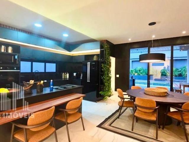 RR10549 Casa 457m² CONDOMÍNIO BURLE MARX OPORTUNIDADE 3 Suítes 4 Vagas San