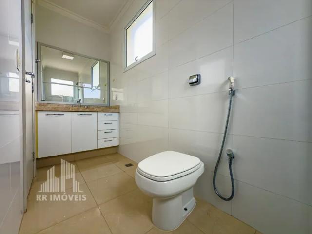 Rr8493 casa 440m² condomínio genesis ii oportunidade 4 suítes 6 vagas santana de parnaíba, sp