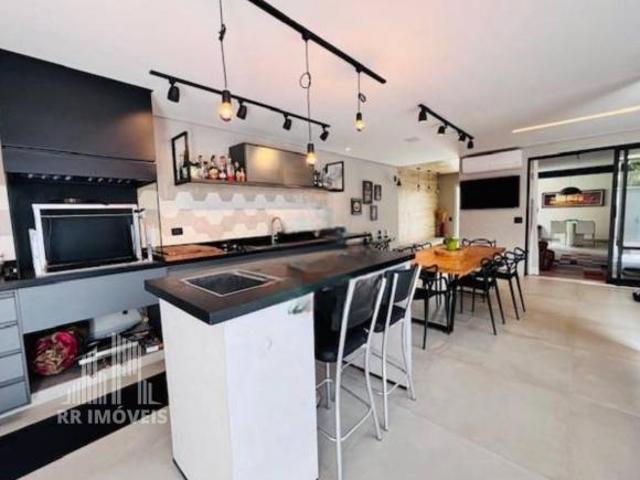 RR9699 Casa 230m² CONDOMÍNIO TAMBORÉ 6 OPORTUNIDADE 3 Dorms 4 Vagas Santana de Parnaíba, SP