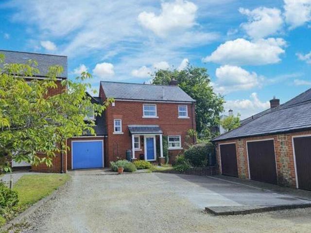 Rumbolds Hill, Egmont Mews, Midhurst, 3 Bedroom Link