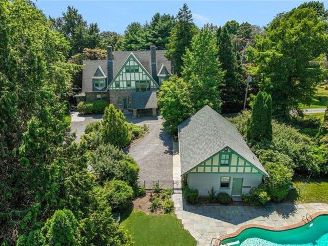 Rumstick Rd, Barrington, Home For Sale