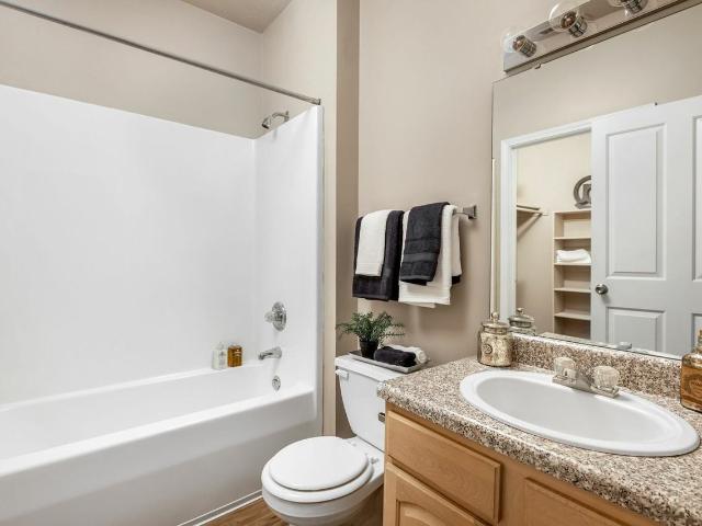 Runaway Bay Apartments 2 Bedroom Apartment for Rent at 2030 Runaway Bay Dr, Speedway, IN 46224 Speedway