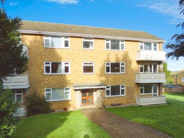 Runnymede, West End, 3 Bedroom Apartment