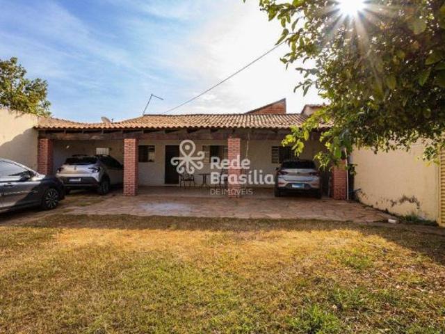 Rua 3c | Casa com 3 Quartos sendo 1 Suíte com 2 Vagas de Garagem Vicente Pires