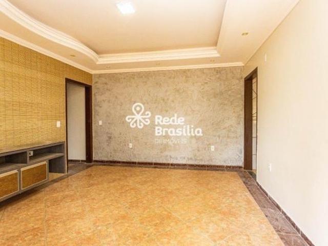 Rua 12 Chácara 146/1 | CASA com 3 Quartos com 5 Vagas de Garagem Vicente Pires/DF