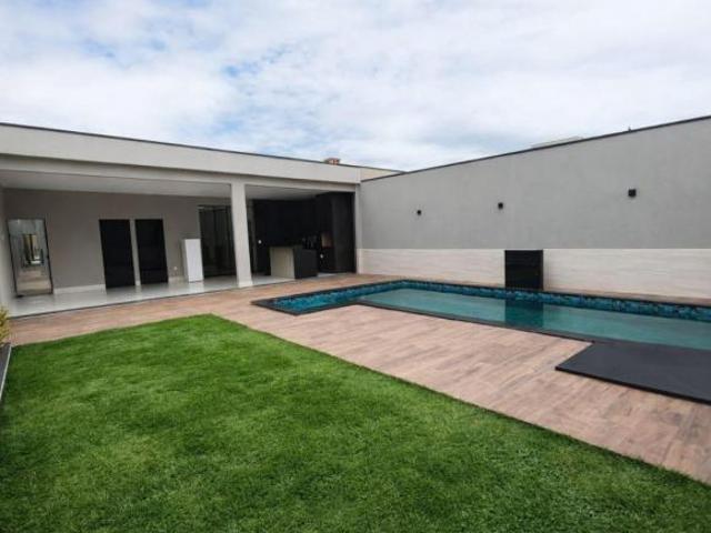 RUA 12 LINDA CASA NOVA ALTO PADRÃO – RUA 12 CONDOMÍNIO VAZADO COM A ESTRUTURAL CASA NOVA! TOP!