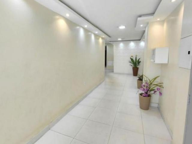 RUA 20, lote 22, 3º andar, desocupado, Prédio com elevador