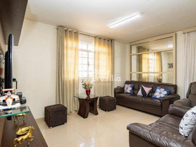 Rua 2 | Prédio misto com loja e apartamento residencial à vista Ceilândia