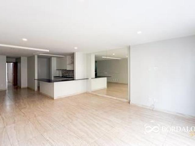 Rua 30 Empreendimento Cosmopolitan de 2 Quartos Vazado