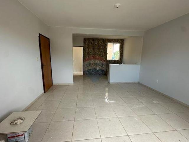 Rua 323 Parque estrela Dalva, 2 quartos comercio perto, Luziânia