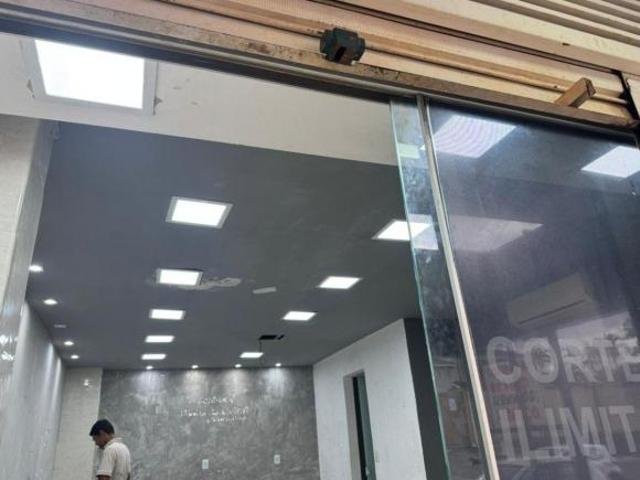 Rua 4 VENDE E ALUGA Loja Comercial c/ 38 metros quadrados Vicente Pires