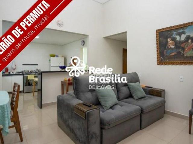 Rua 4 Colônia Agrícola Samambaia Casa com 3 quartos 1 suíte estuda permuta Vicente Pires