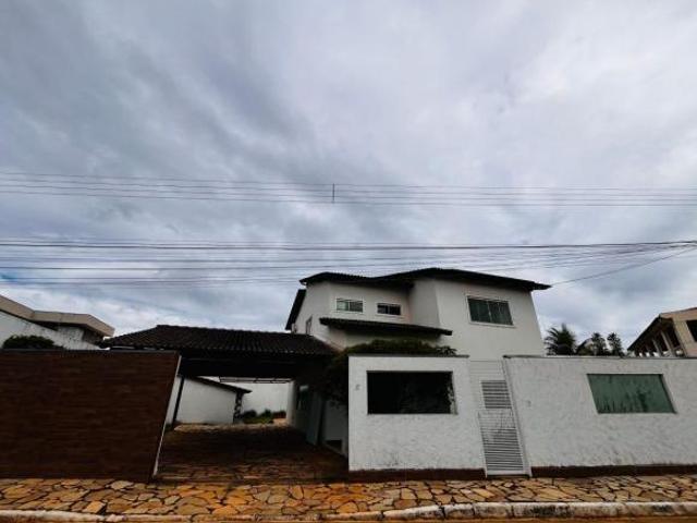 Rua 5 Sobrado 4 Quartos DCE 3 Suites e Hidro Super Lazer 4 Lojas Alugadas em 334m 859m
