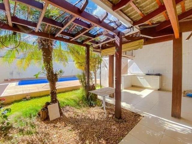 RUA 8 VICENTE PIRES 3 QUARTOS 2 SUÍTES PISCINA ÁREA VERDE CONDOMÍNIO DCE