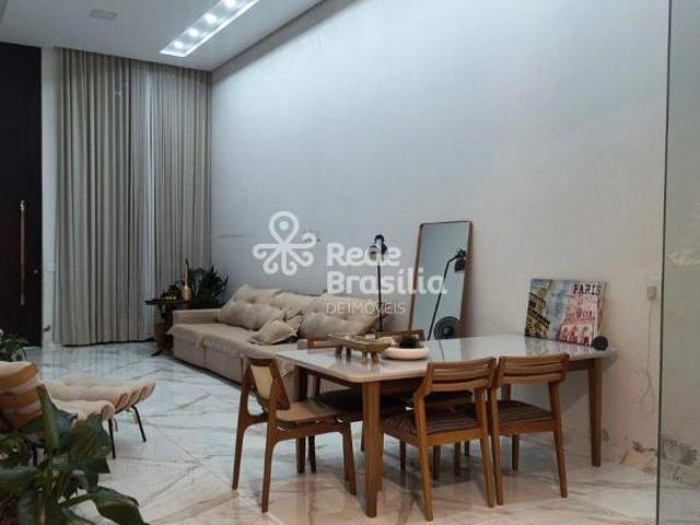 Rua 8 | Condomínio Vista Bela Casa Terrea 3 Quartos suite Piscina Vicente Pires