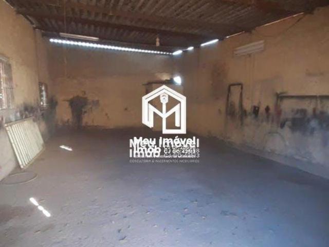 Rua Amazonas Quadra 7 Lote B Setor SHIS Luziânia Galpão 2 Vagas 125m²