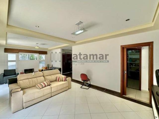 Rua Alameda Turmalina 131 Bairro Golf Village