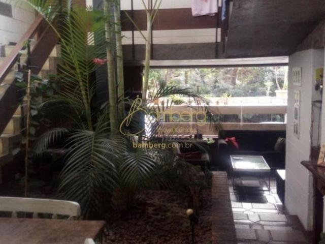 Rua fechada Chácara Monte Alegre