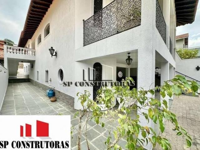 Rua Monet Sobrado 4 Suites Closet 7 Vagas OPORTUNIDADE!