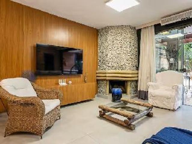 Rua Tereza Lopes, 901, Florianópolis