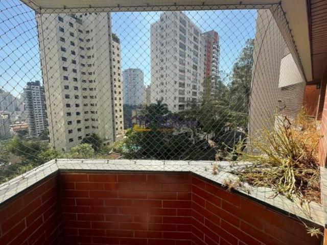 Rua tranquila,próximo ao Colégio Porto Seguro Panamby