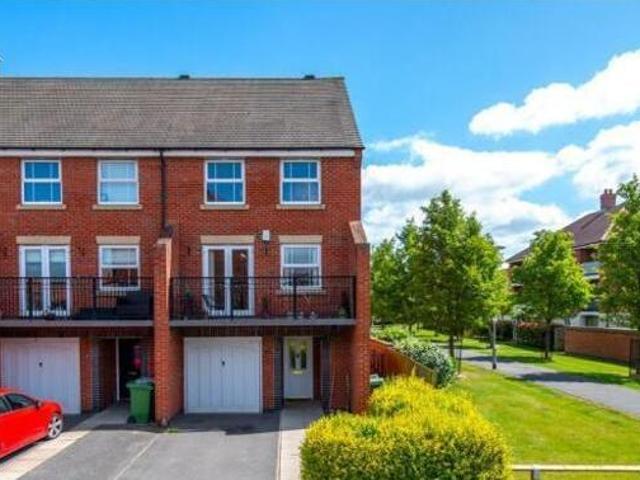 Rubys Avenue, Fernwood, 4 Bedroom Town