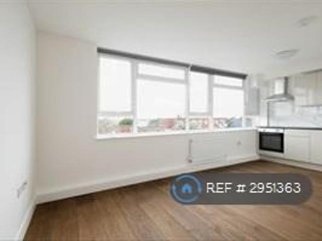 Rubens House, London, N3 Studio to rent £1,365 pcm £315 pw