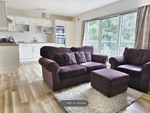 Rubislaw Square, Aberdeen AB15, 2 bed flat to rent, £975 pcm | PrimeLocation