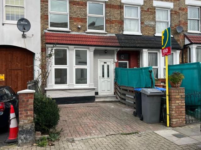 Rucklidge Avenue, Harlesden NW10, 3 bed terraced house to rent, £2,800 pcm | PrimeLocation