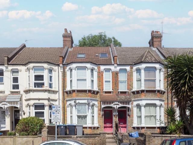 Rucklidge Avenue, London NW10, 3 bed property to rent, £3,050 pcm | PrimeLocation