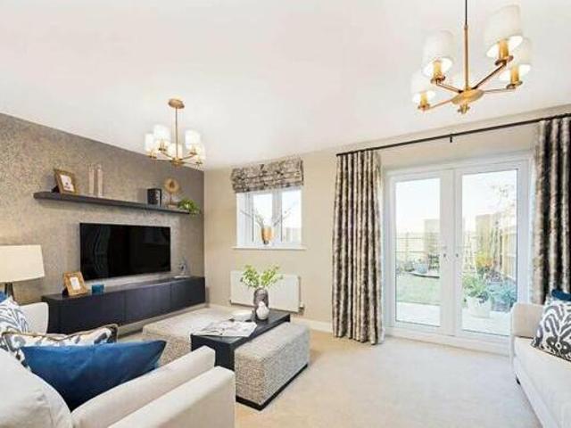 Rudloe Drive, Gloucester, 4 Bedroom Terraced