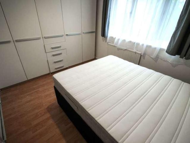 Rufford Close, Harrow, HA3