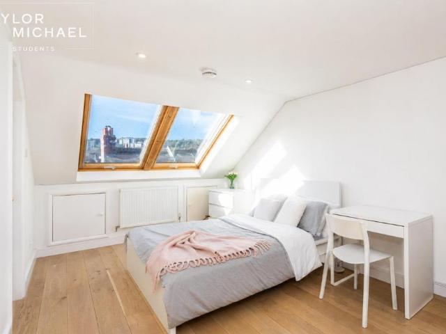 Rugby Place, Brighton 5 bed terraced house to rent £3,034 pcm £700 pw