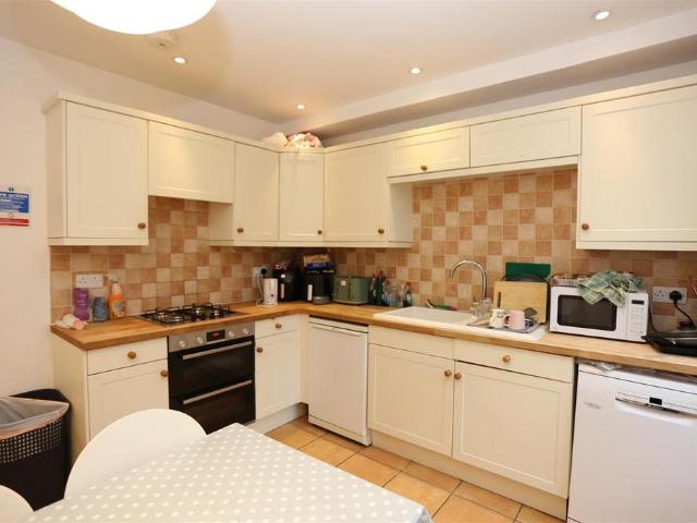 Rugby Place, Brighton 5 bed house to rent £3,034 pcm £700 pw