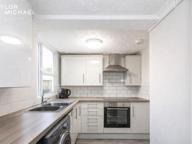 Rugby Place, Brighton BN2, 5 bed terraced house to rent, £2,600 pcm | PrimeLocation